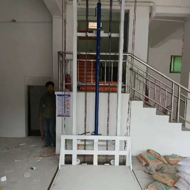 Custom Hydraulic Cargo Lift | 1–2 Ton PLC Freight Elevator